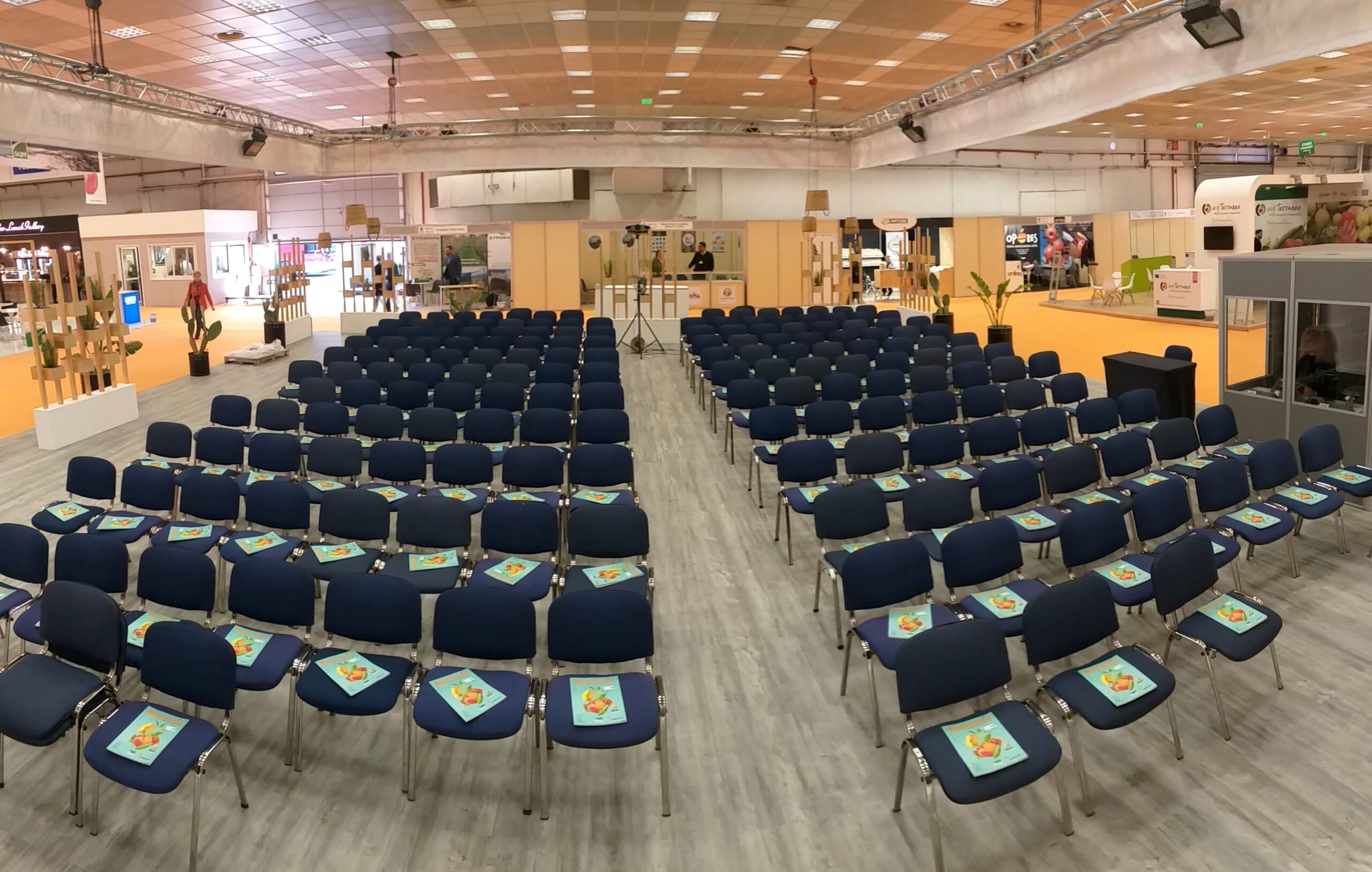 Εμπλουτίζεται και άλλο το πρόγραμμα του Διεθνούς Συνεδρίου ...